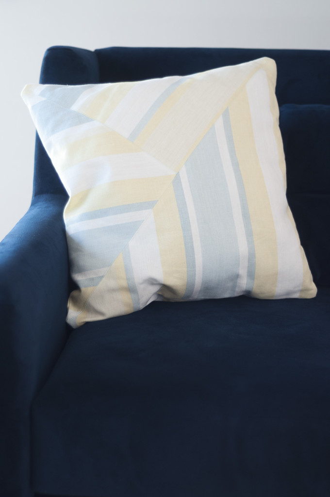 How to sew a diagonal striped pillow