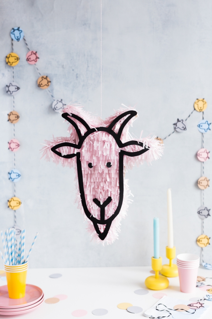 4 ways to Gather For Goats - The House That Lars Built