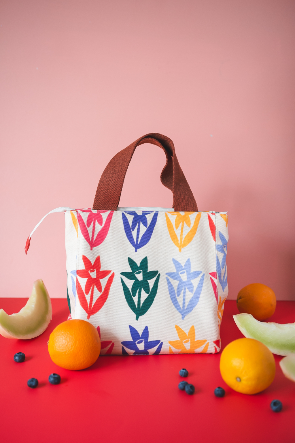 DIY Insulated lunch bag + pattern - The House That Lars Built
